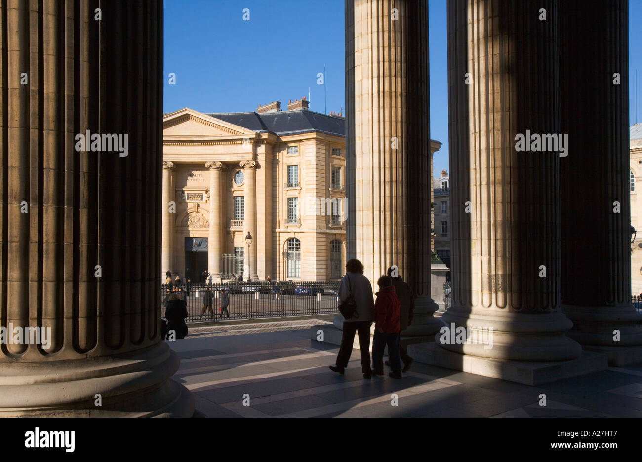 Ionic neoclassical portico hi-res stock photography and images - Alamy