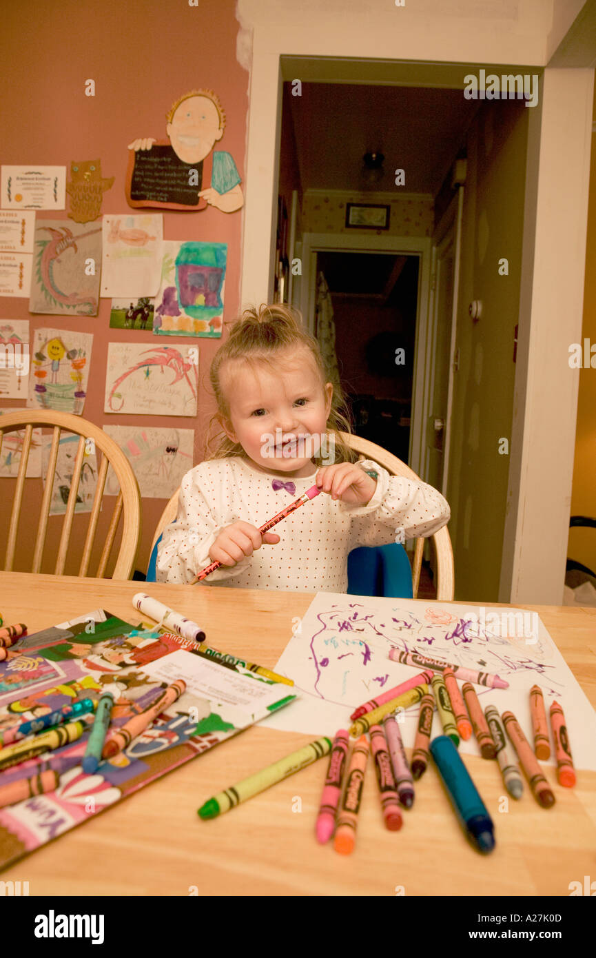 Crayola Crayon Stock Photos & Crayola Crayon Stock Images - Alamy