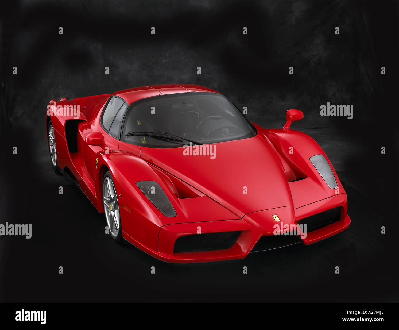 Ferrari enzo racing hi-res stock photography and images - Alamy