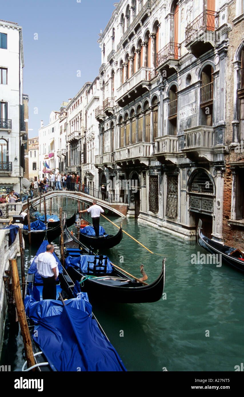 Gondola's on Rio di Palazzo, Venice, Italy Stock Photo - Alamy