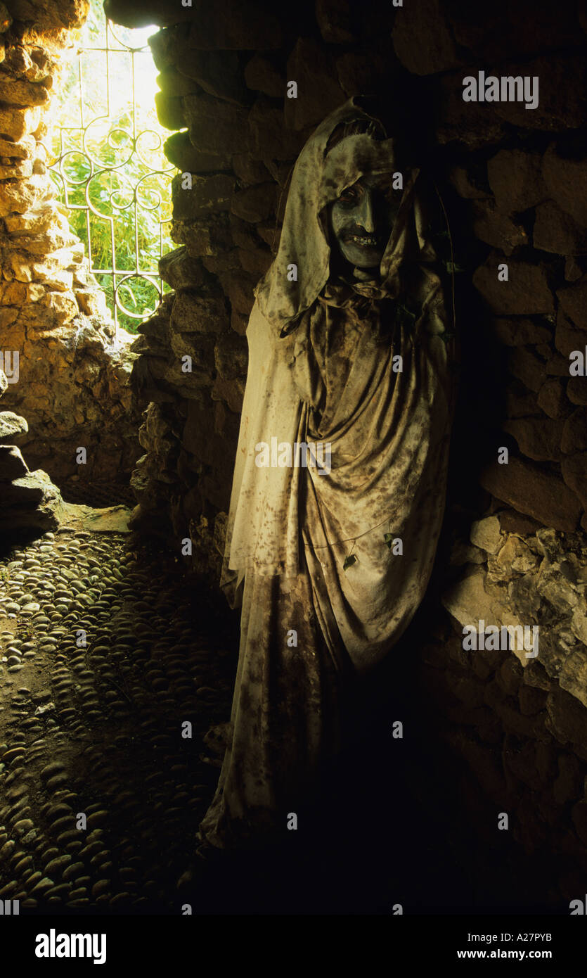 Shroud ghost hi-res stock photography and images - Alamy