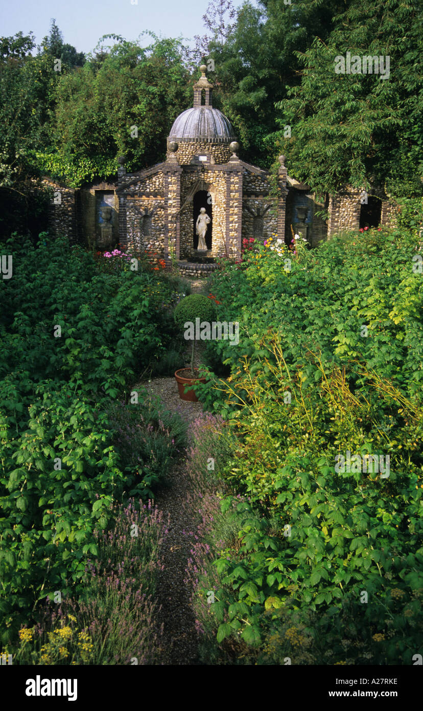 Quaint pavilion hi-res stock photography and images - Alamy