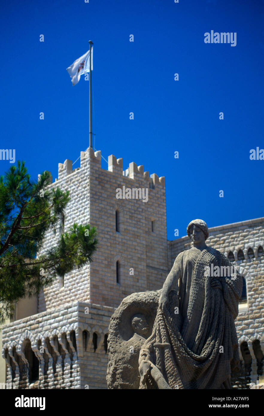 Monaco Royal Palace Palais Princier Statue honouring Prince Albert Flag ...