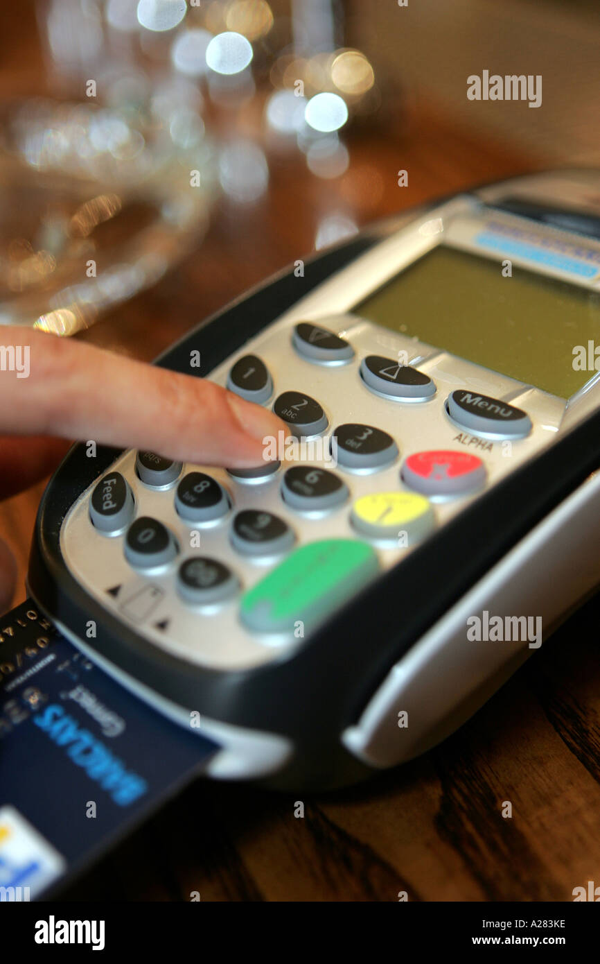 Pdq card reader hi-res stock photography and images - Alamy