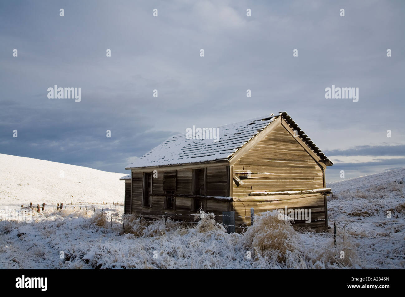 Old Homestead in snow Stock Photo - Alamy