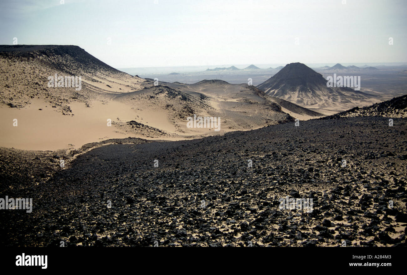 Black desert egypt hi-res stock photography and images - Alamy
