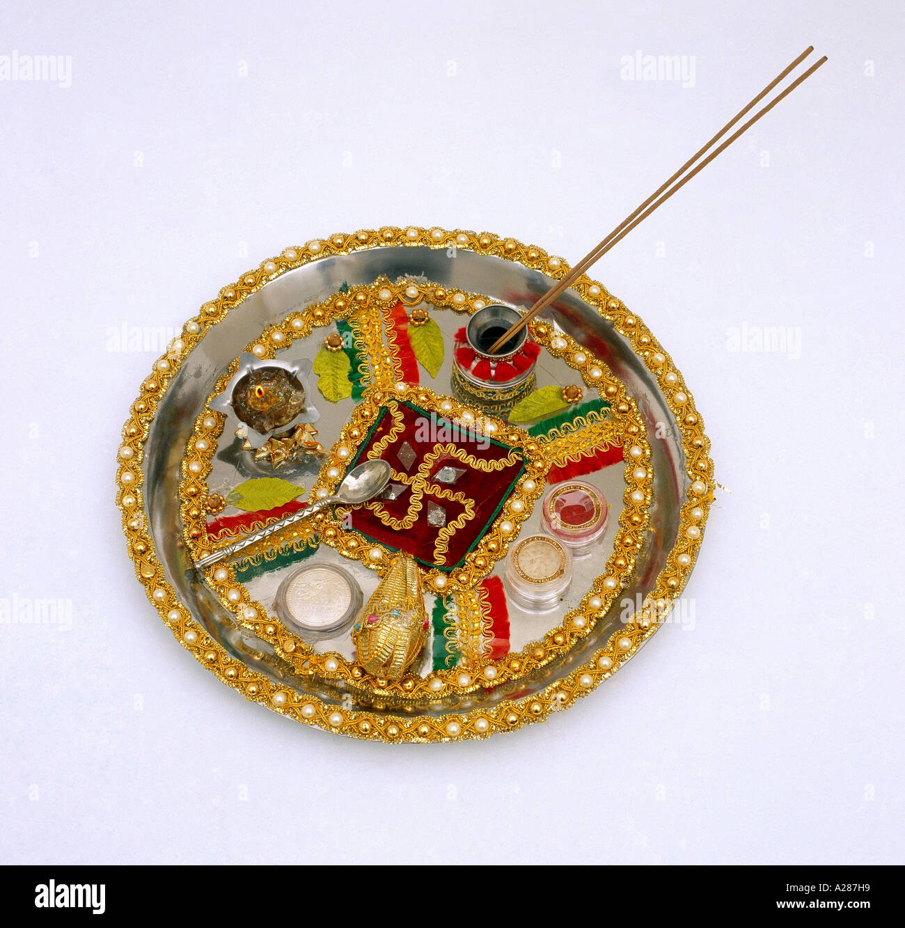 Hindu Puja Tray with Incense Sticks Stock Photo - Alamy
