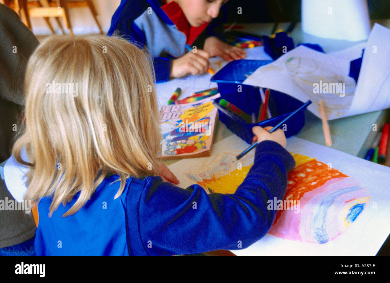 Quaker Sunday School Drawing An Easter Egg Sunday School Up To 11 Years ...