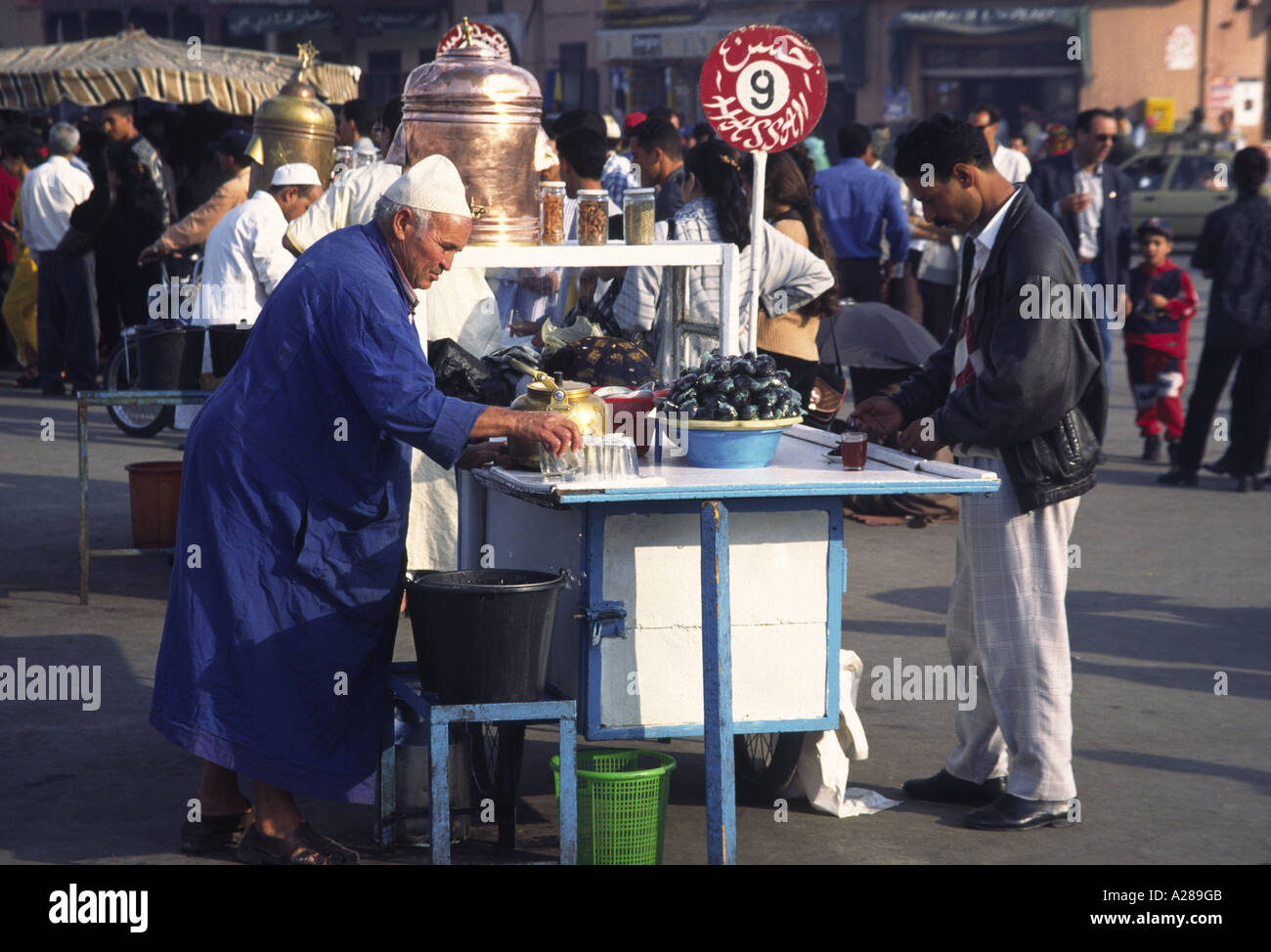 Morrocco people eat hi-res stock photography and images - Alamy