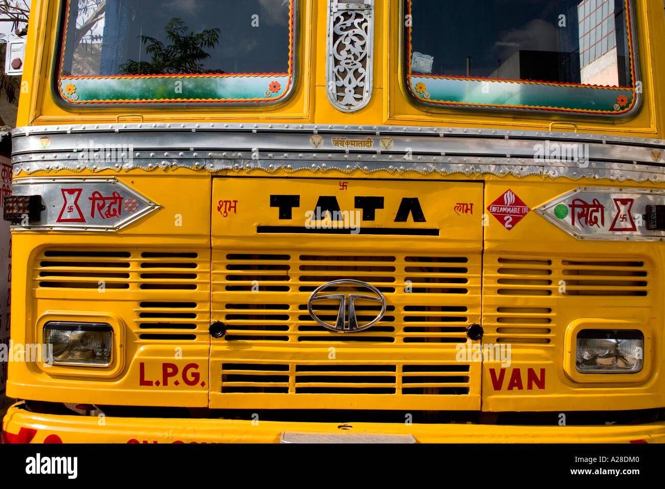 Tata truck van hi-res stock photography and images - Alamy