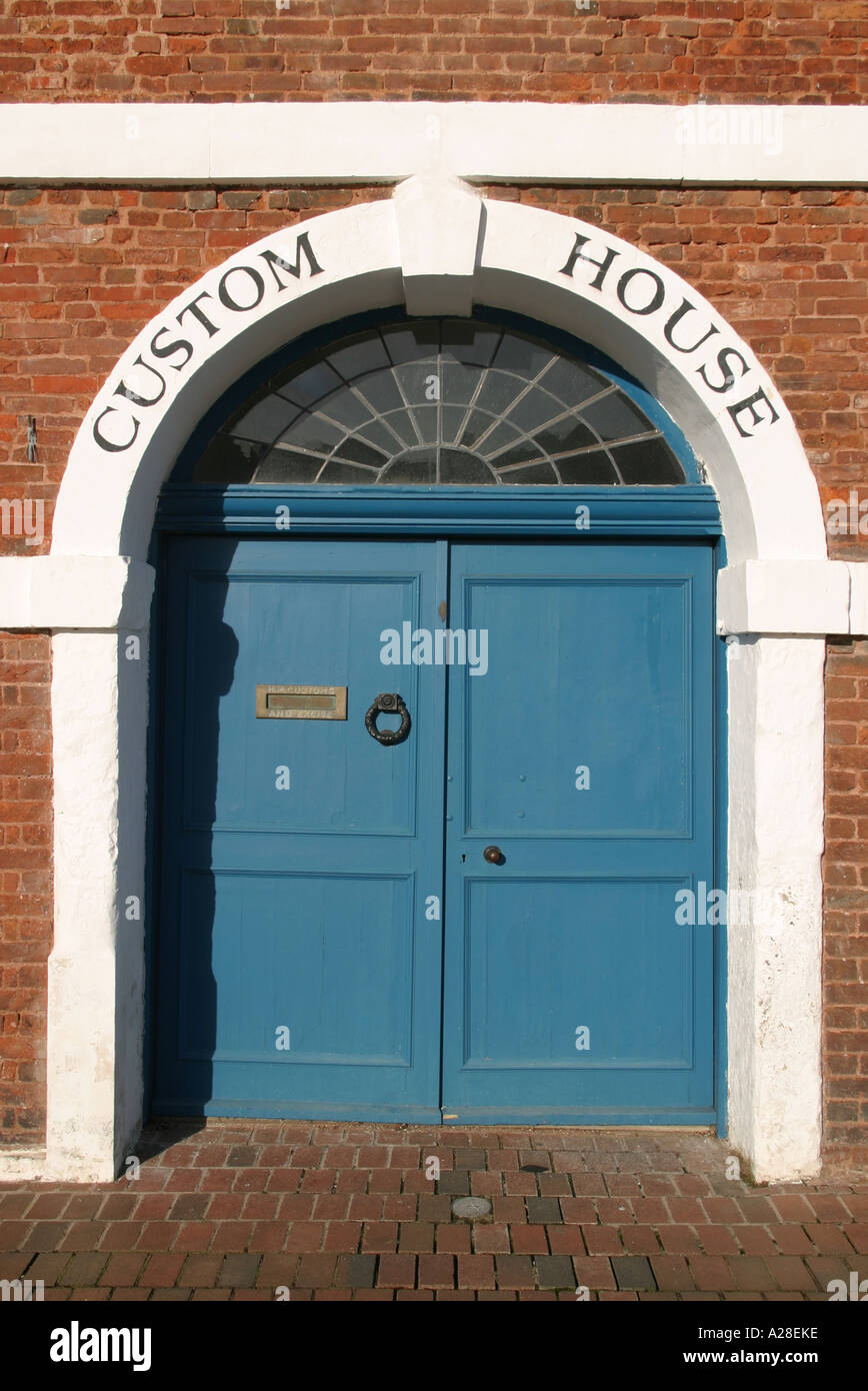 Uk customs warehouse hi-res stock photography and images - Alamy