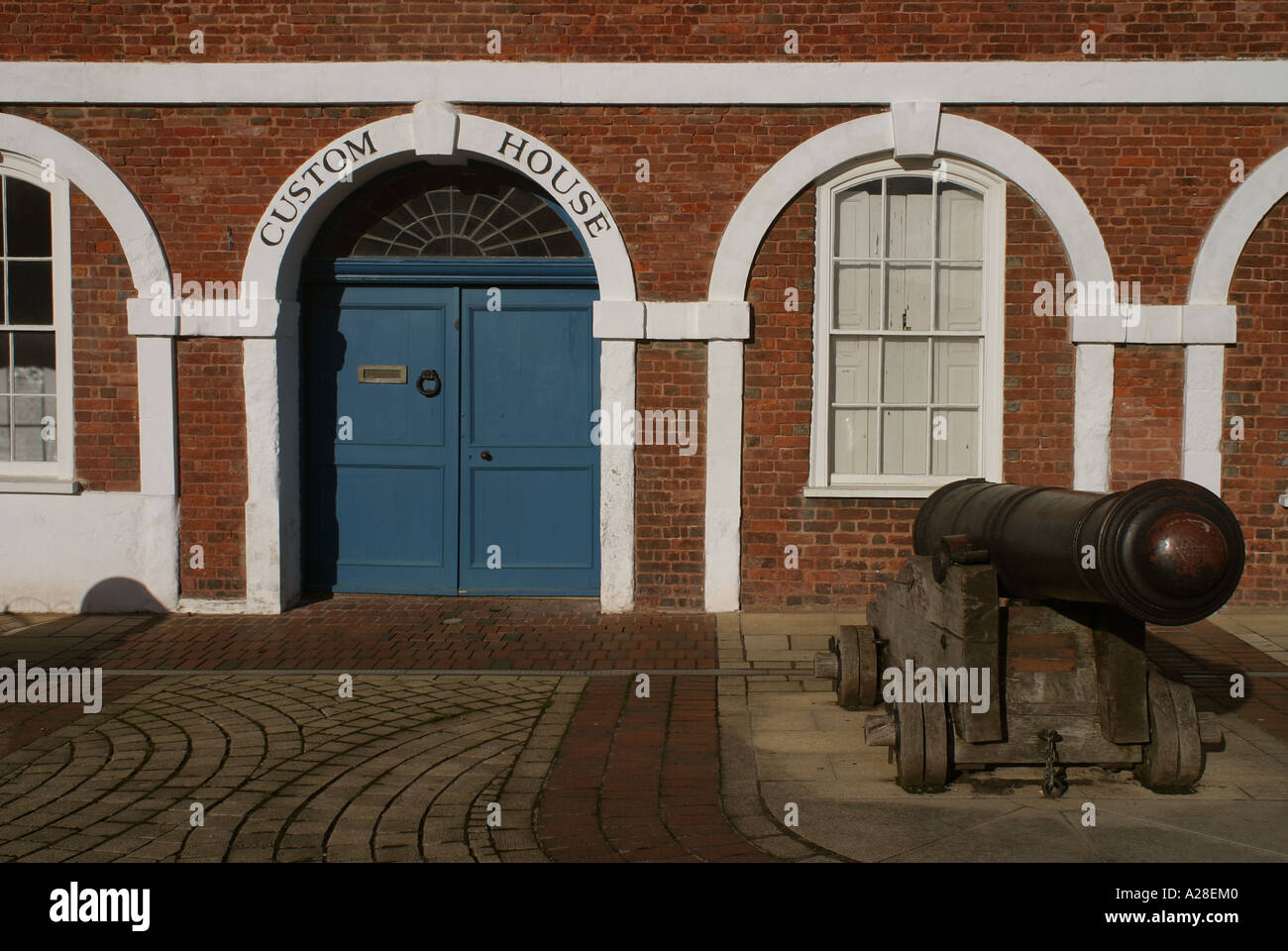 Customs House Exeter Quay Devon Stock Photo - Alamy