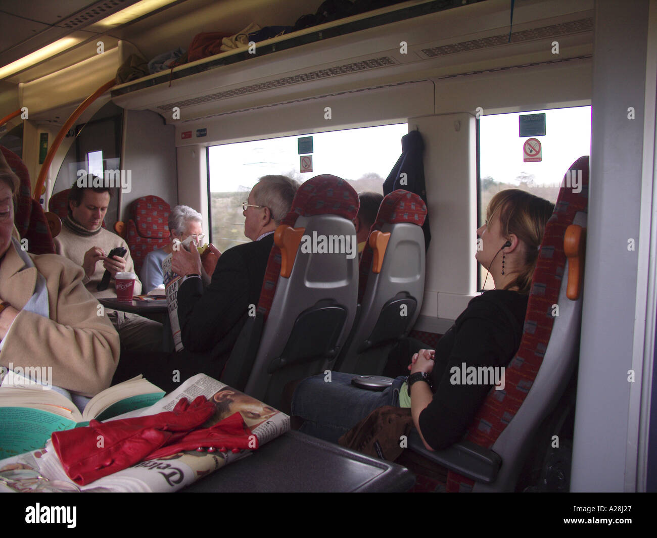 British passenger train interior hi-res stock photography and images ...