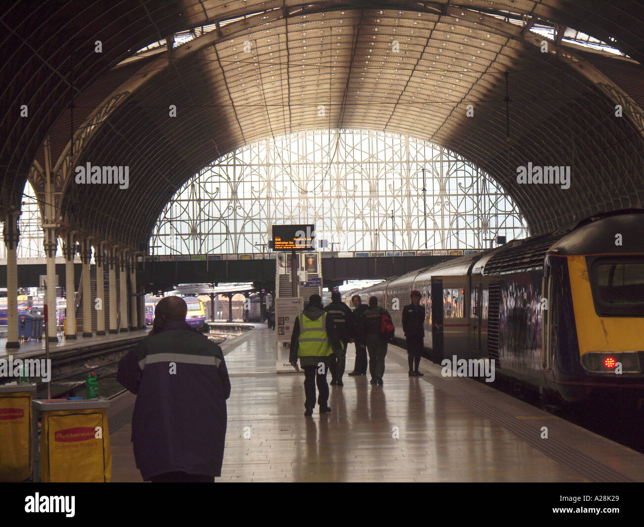 Platform Liverpool Street station London Stock Photo - Alamy