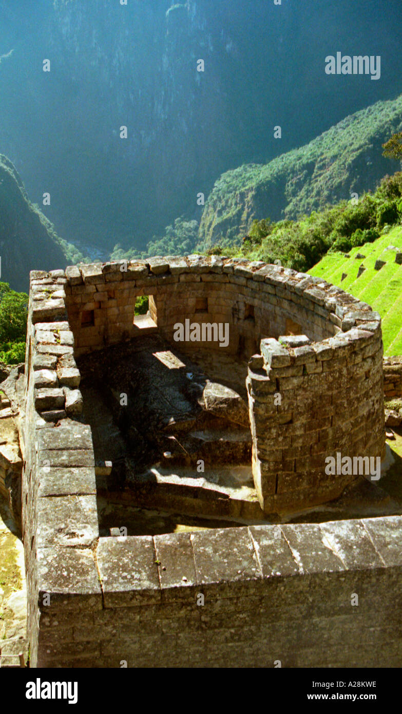 Sunrise on the Winter Solstice Temple of the Sun, Machu Picchu, Peru ...