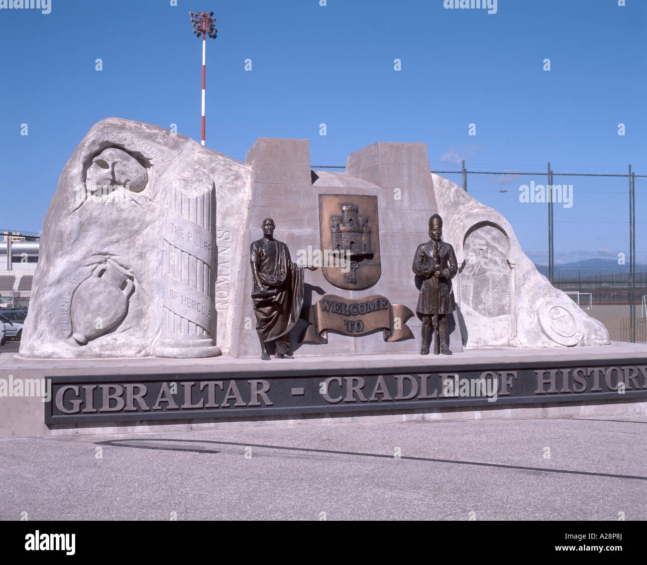 Gibraltar and spain border hi-res stock photography and images - Alamy