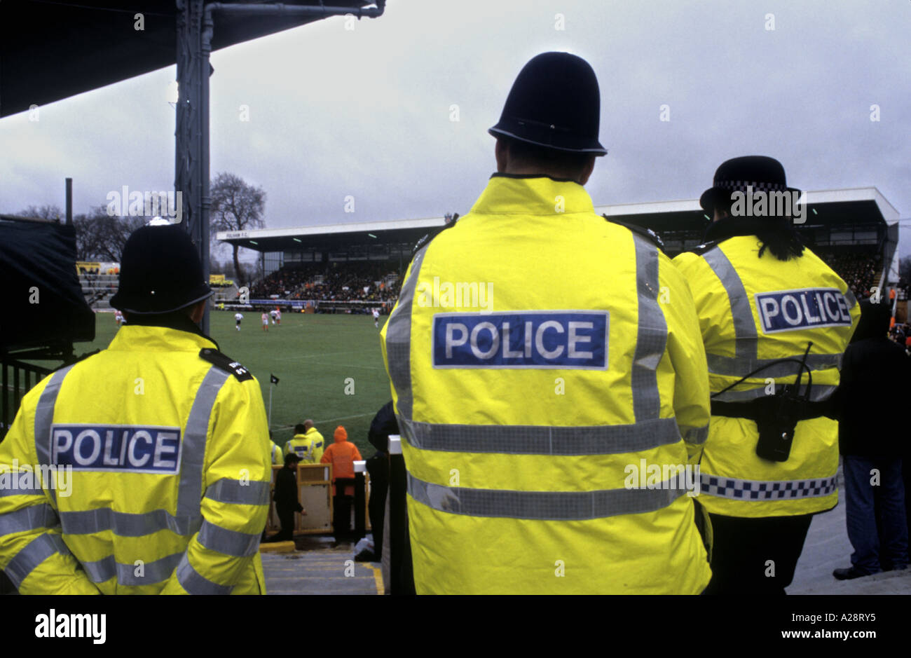 Metropolitan police football club hi-res stock photography and images ...