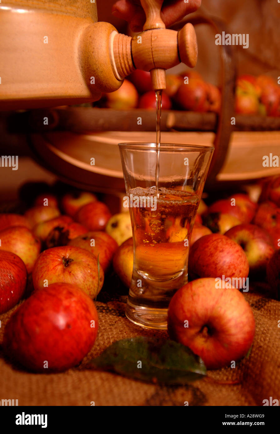 Cider pouring apple tree hi-res stock photography and images - Alamy