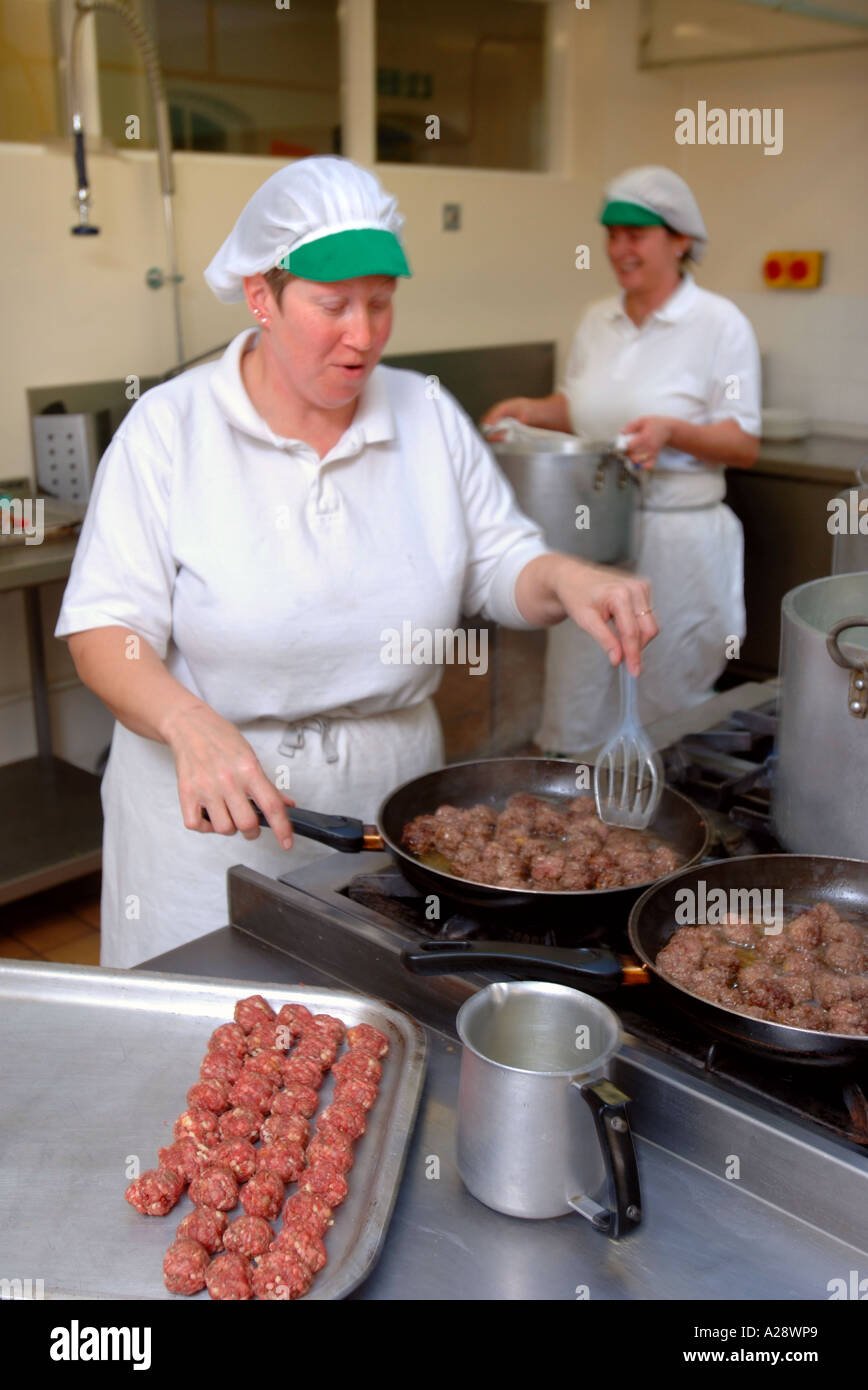 School dinners hi-res stock photography and images - Alamy
