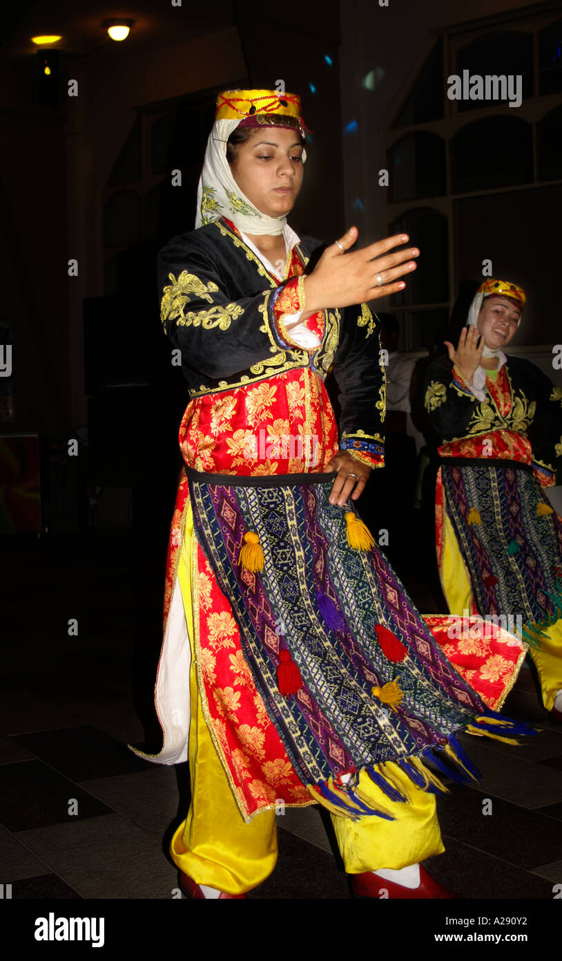 Traditional Turkish dancing IÇMELER Turkey Stock Photo - Alamy