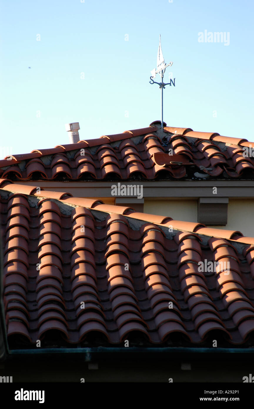 Santa barbara california red tile roofs hi-res stock photography and ...