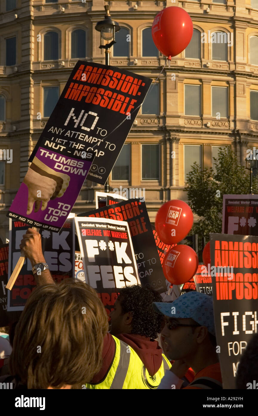 Londonstudents hi-res stock photography and images - Alamy