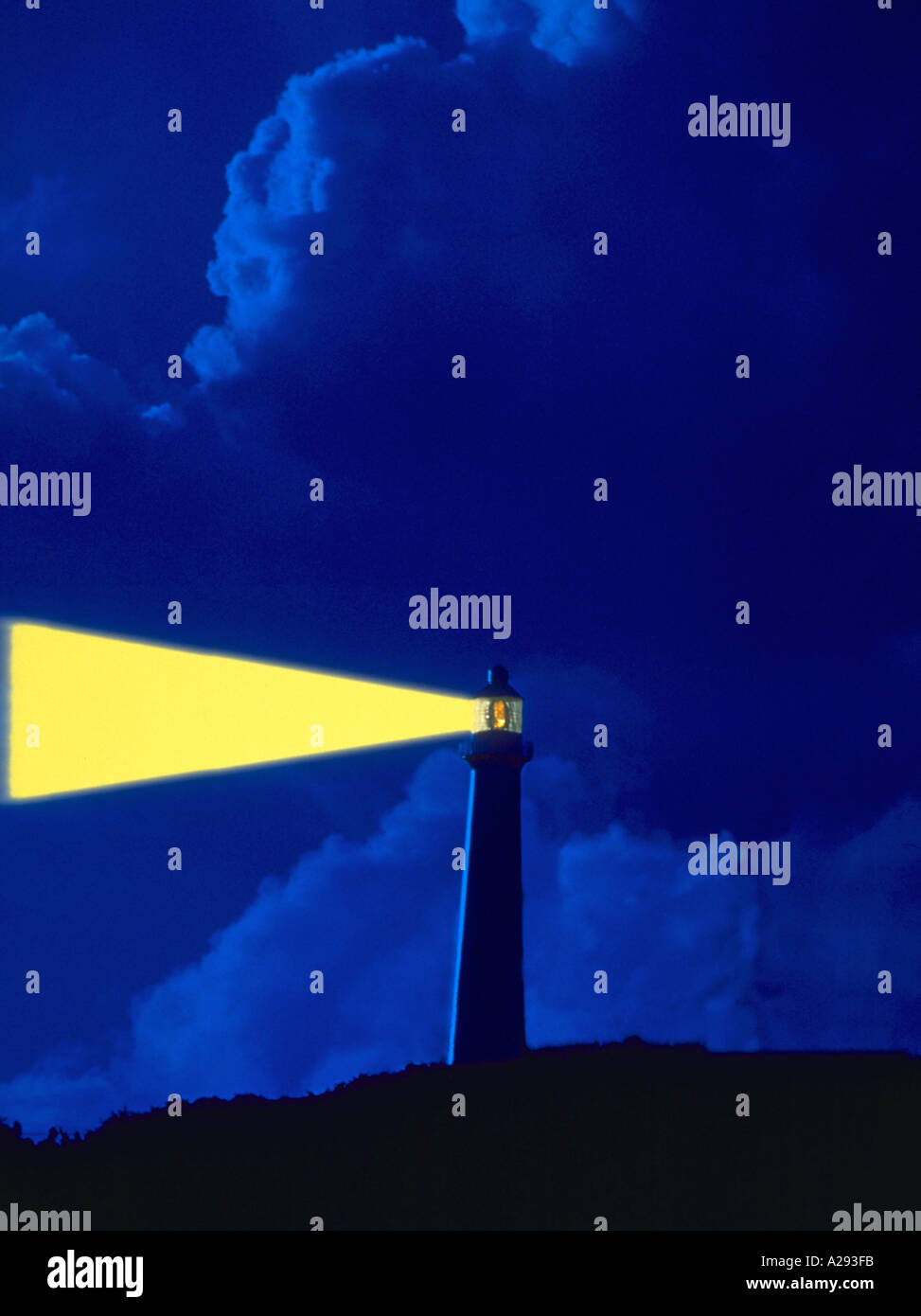 Beam at night from lighthouse hi-res stock photography and images - Alamy