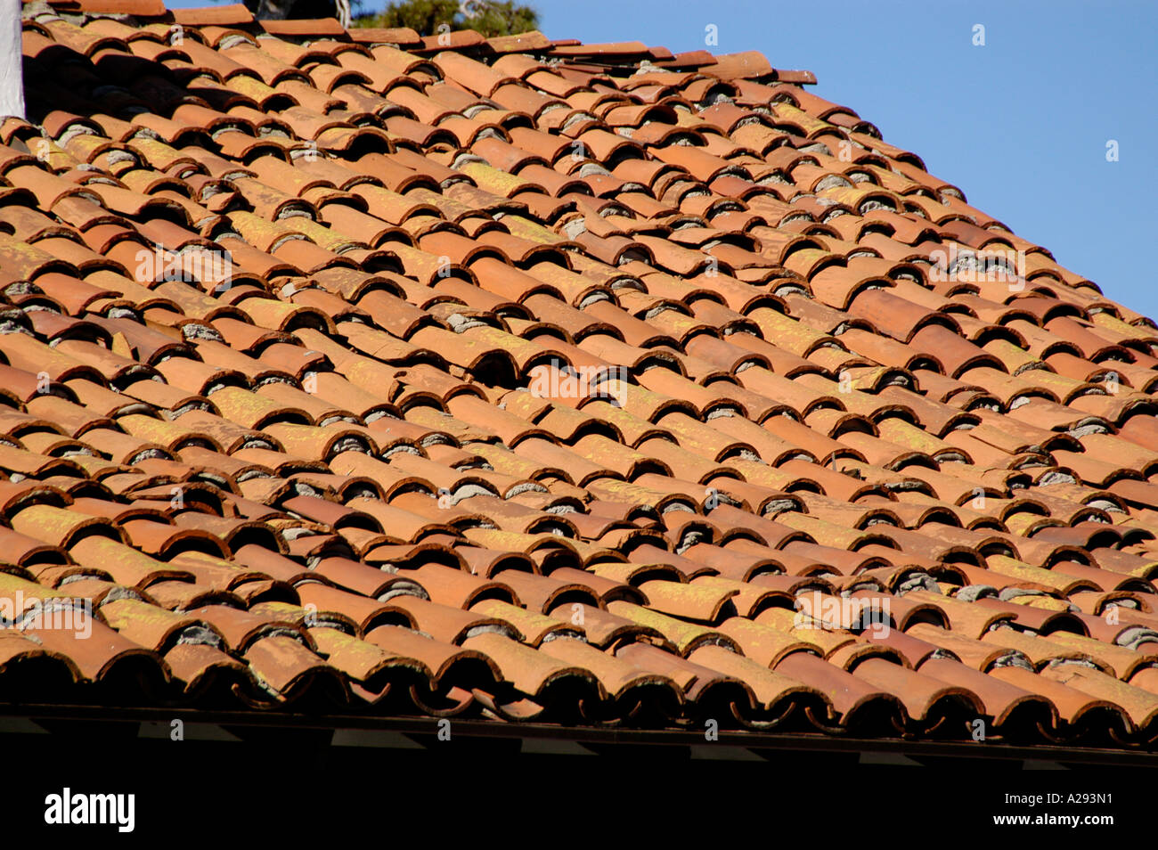 Santa barbara california red tile roofs hi-res stock photography and ...