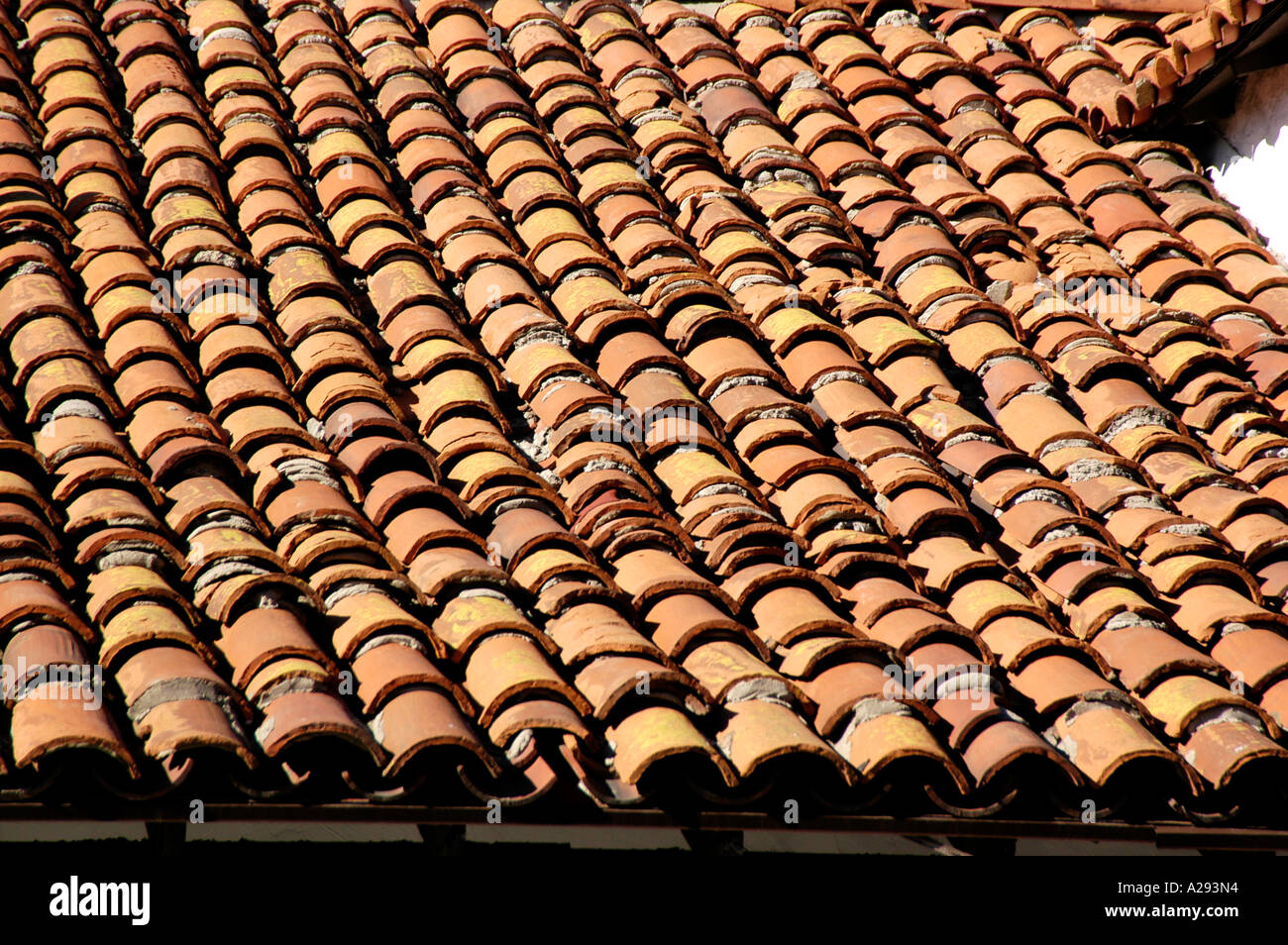 Santa barbara california red tile roofs hi-res stock photography and ...