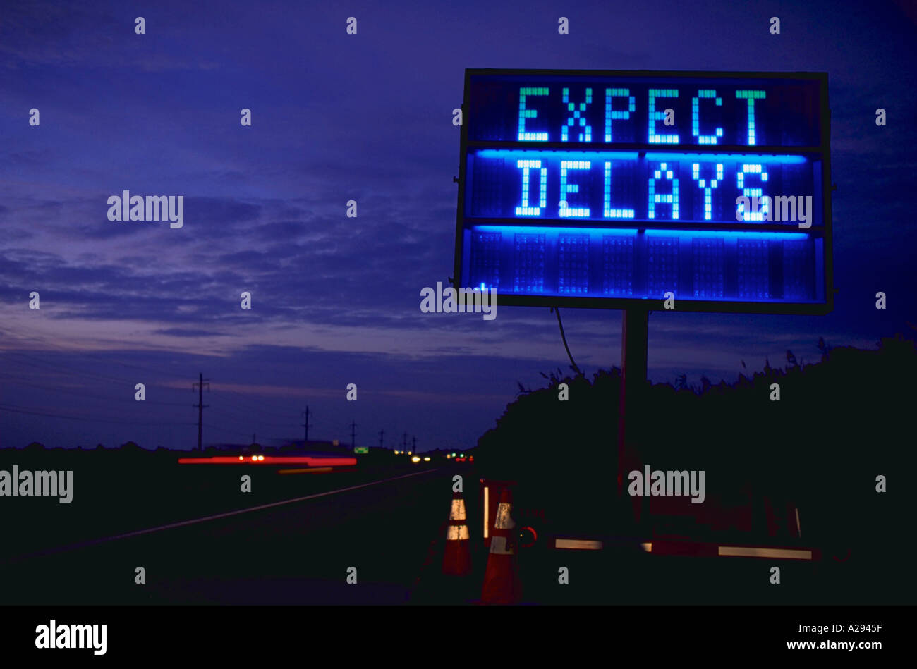 Expect delays sign hi-res stock photography and images - Alamy