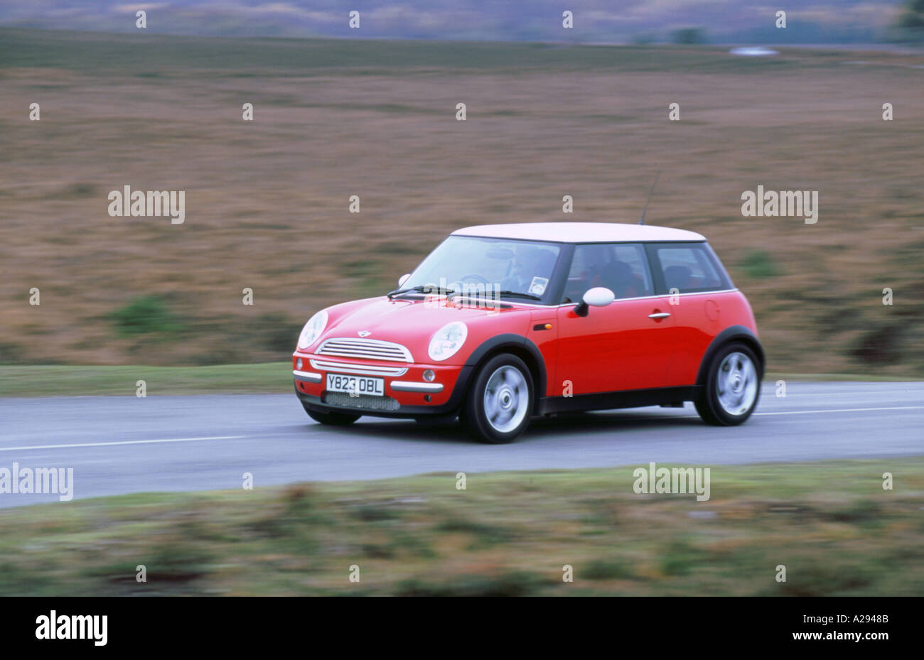 Red And White Mini Cooper High Resolution Stock Photography and Images ...