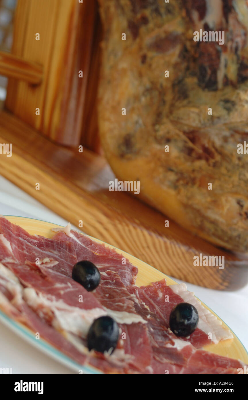 Cooked smoked ham hi-res stock photography and images - Alamy
