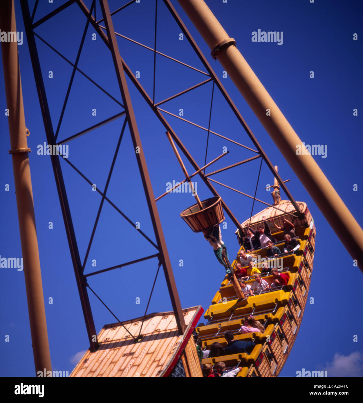 Pleasurewood Hills funfair ride Suffolk England Stock Photo - Alamy