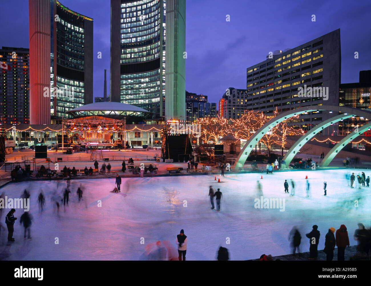 Phillips Sq. Skating Rink, Toronto, Ontario, Canada Stock Photo - Alamy