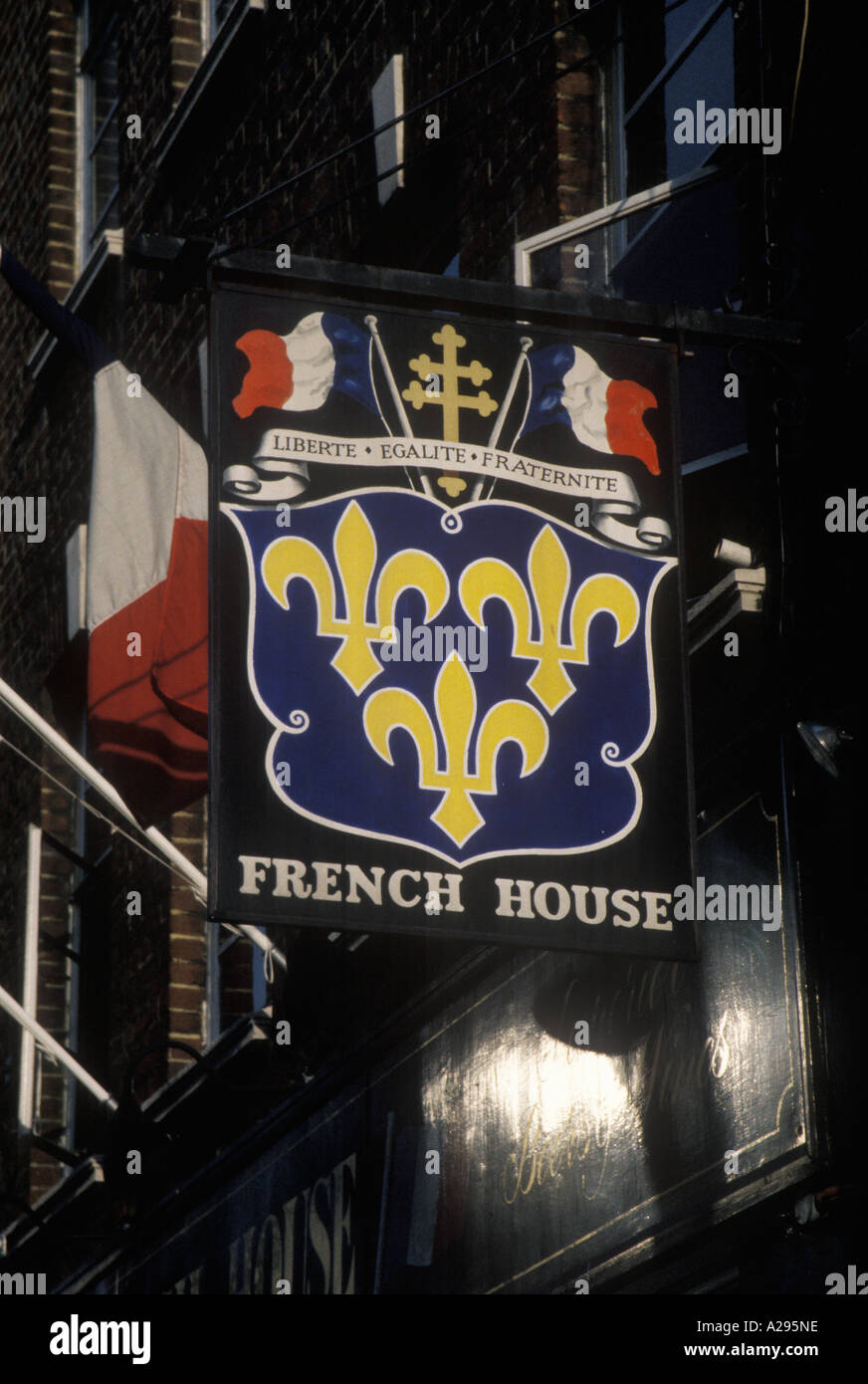 Fleur de lys public house hi-res stock photography and images - Alamy