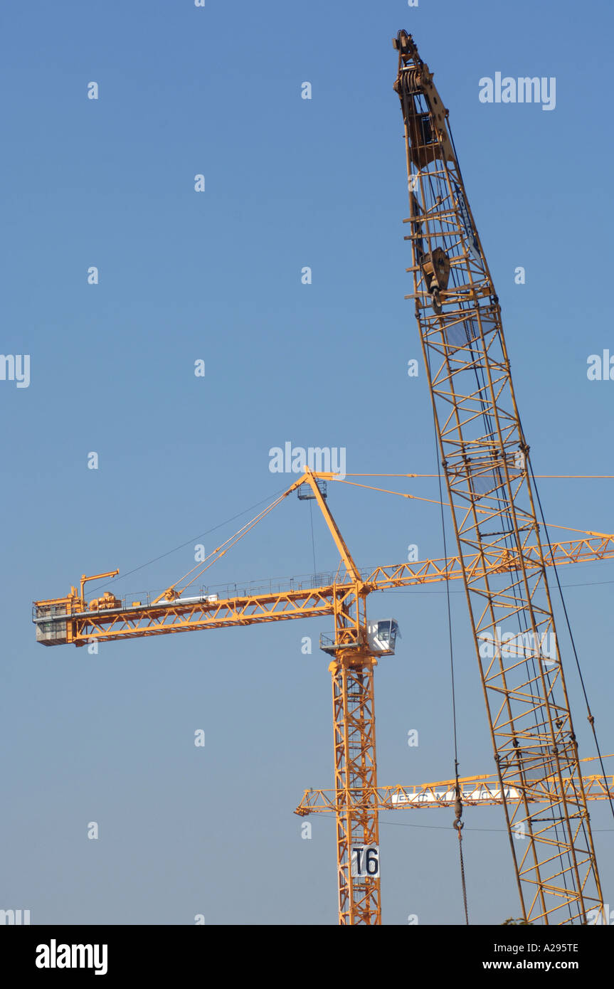 Construction industry cranes hi-res stock photography and images - Alamy