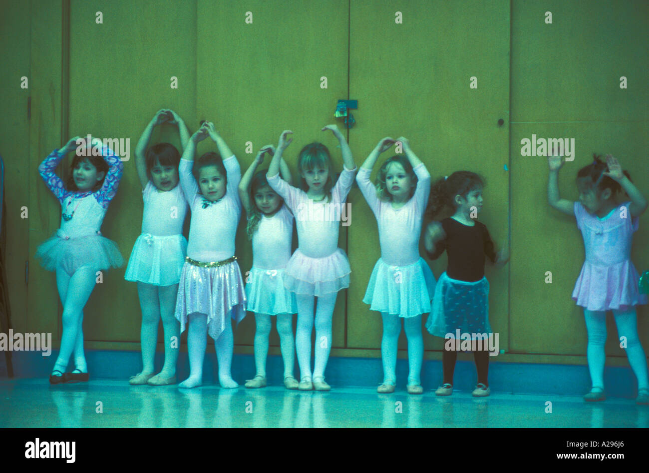 Ballet cross hi-res stock photography and images - Alamy