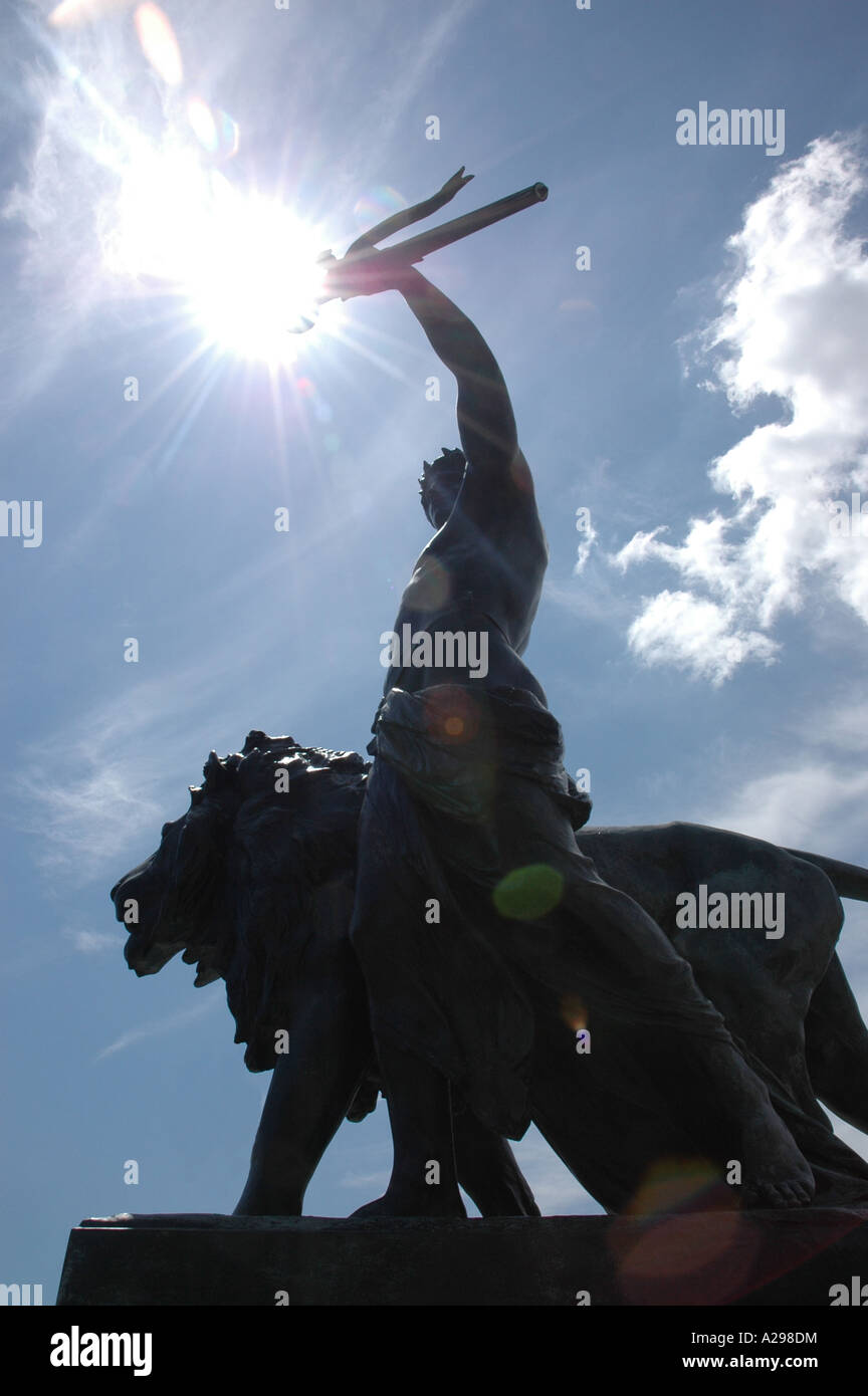 The Angel Of Justice, Victoria Memorial, London Stock Photo - Alamy
