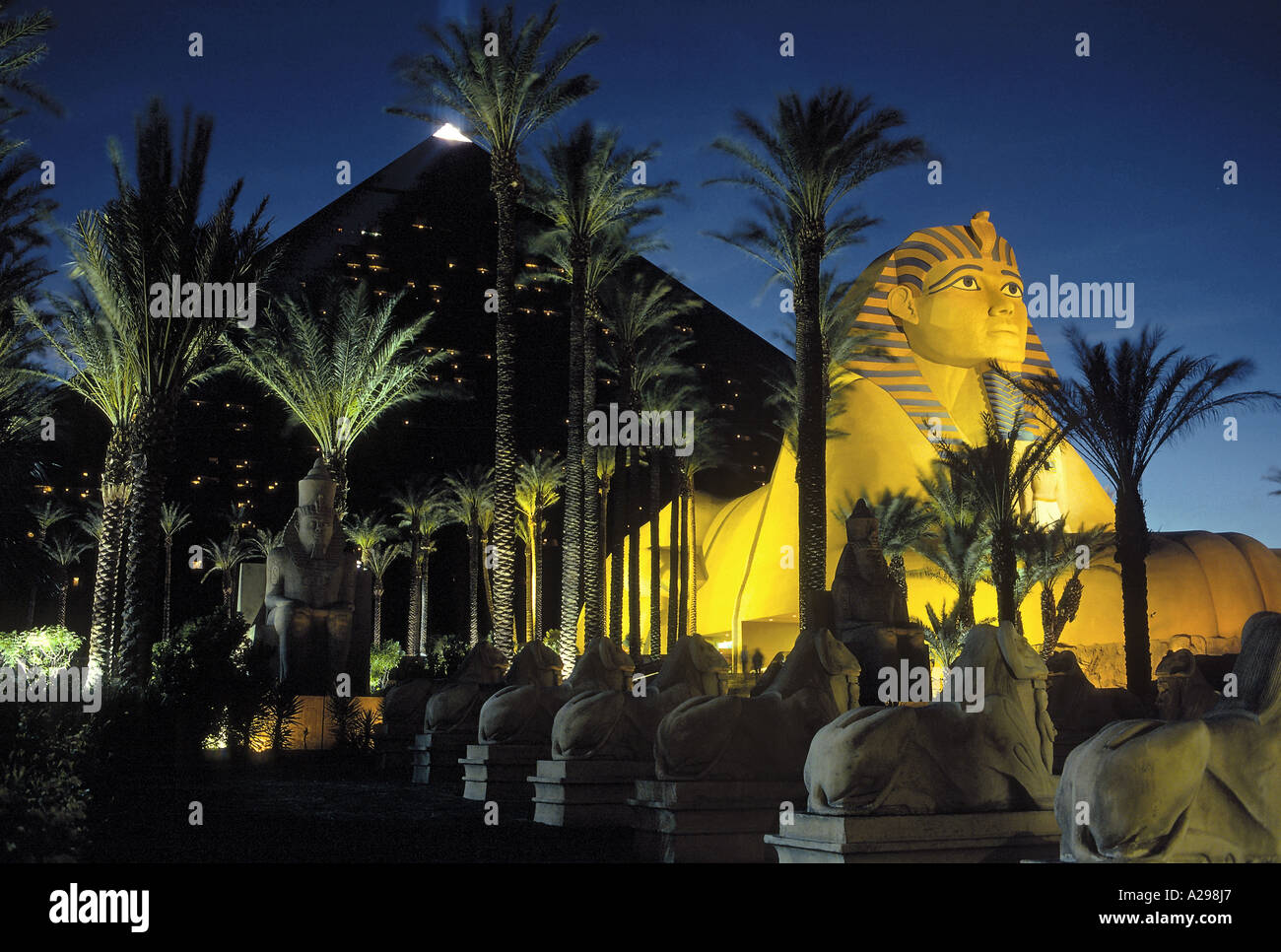 Outside the Luxor Hotel and Casino in Las Vegas, Nevada Stock Photo - Alamy