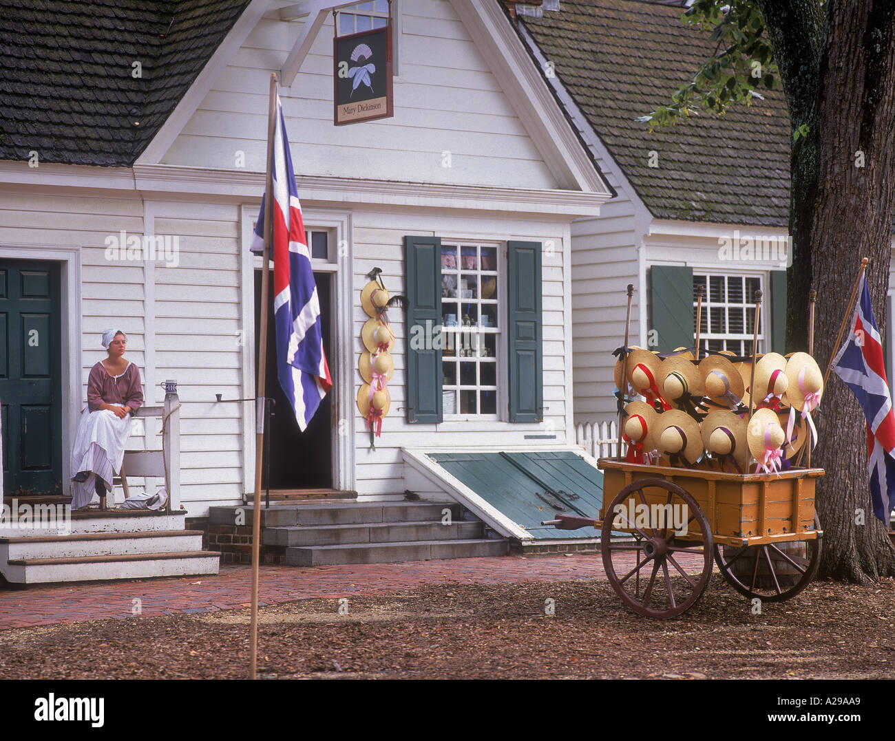Colonial Williamsburg Hat shop in Gloucester Street Williamsburg ...