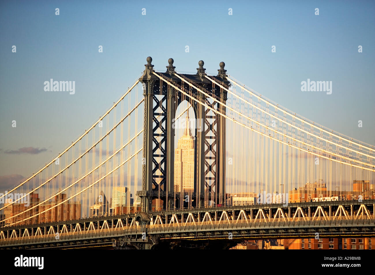 MANHATTAN BRIDGE, NEW YORK CITY Stock Photo - Alamy