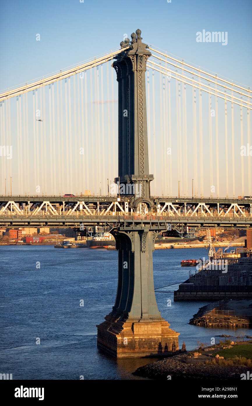 MANHATTAN BRIDGE, NEW YORK CITY Stock Photo - Alamy
