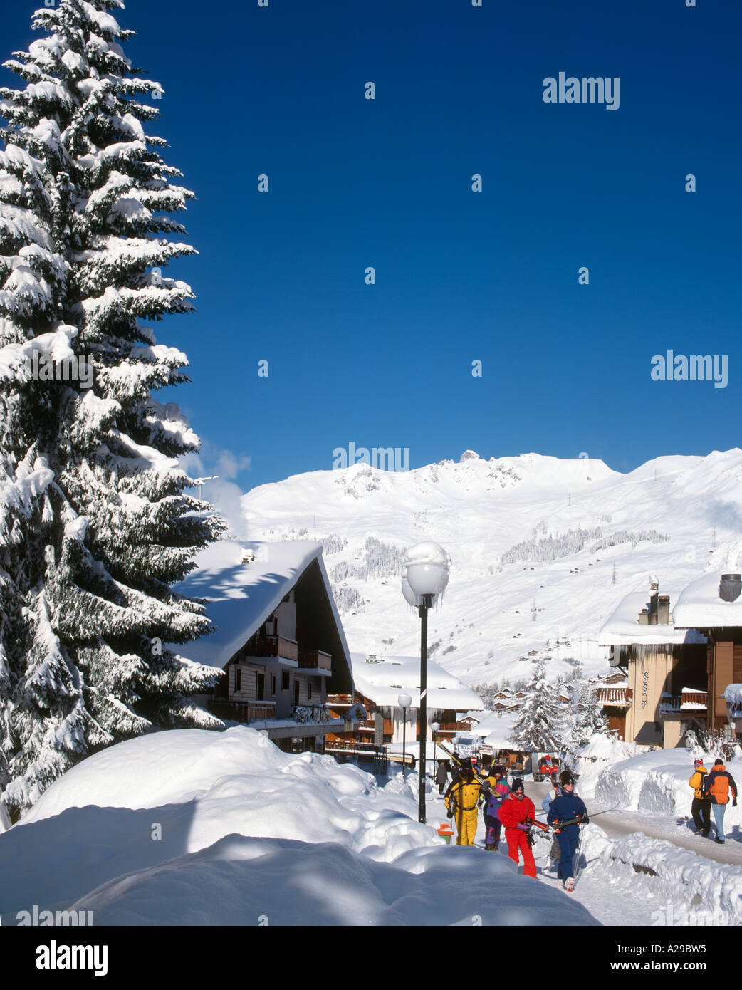 Picturesque swiss alps hi-res stock photography and images - Alamy
