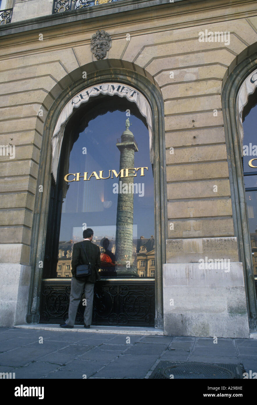 Chaumet hi-res stock photography and images - Alamy