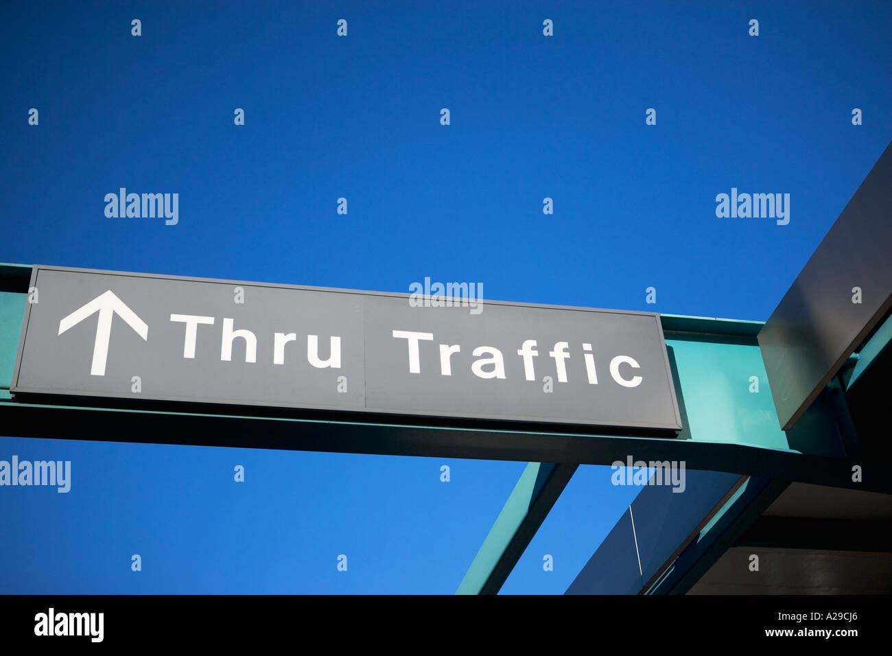 THRU TRAFFIC SIGN Stock Photo - Alamy