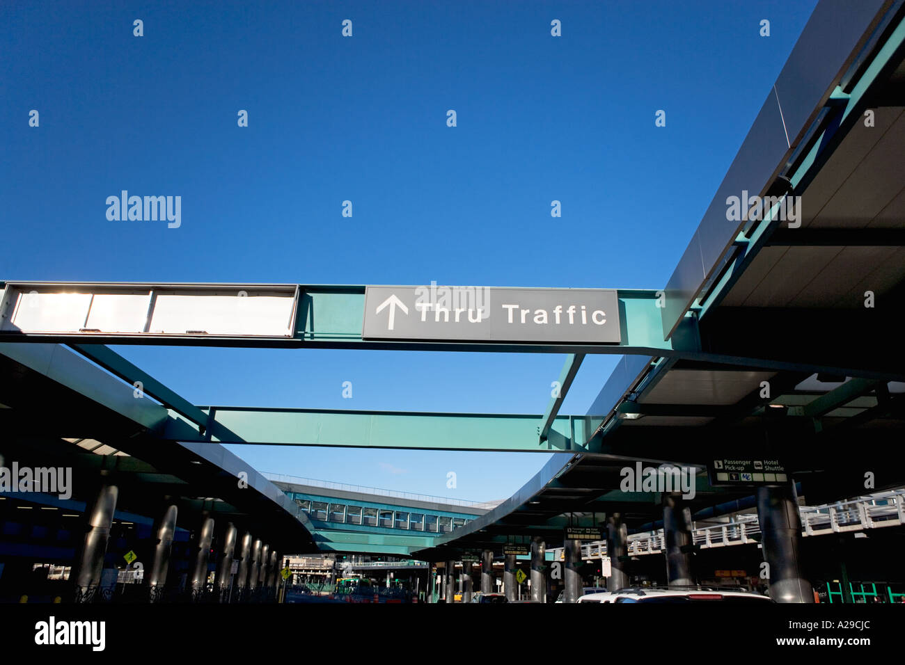 THRU TRAFFIC SIGN Stock Photo - Alamy