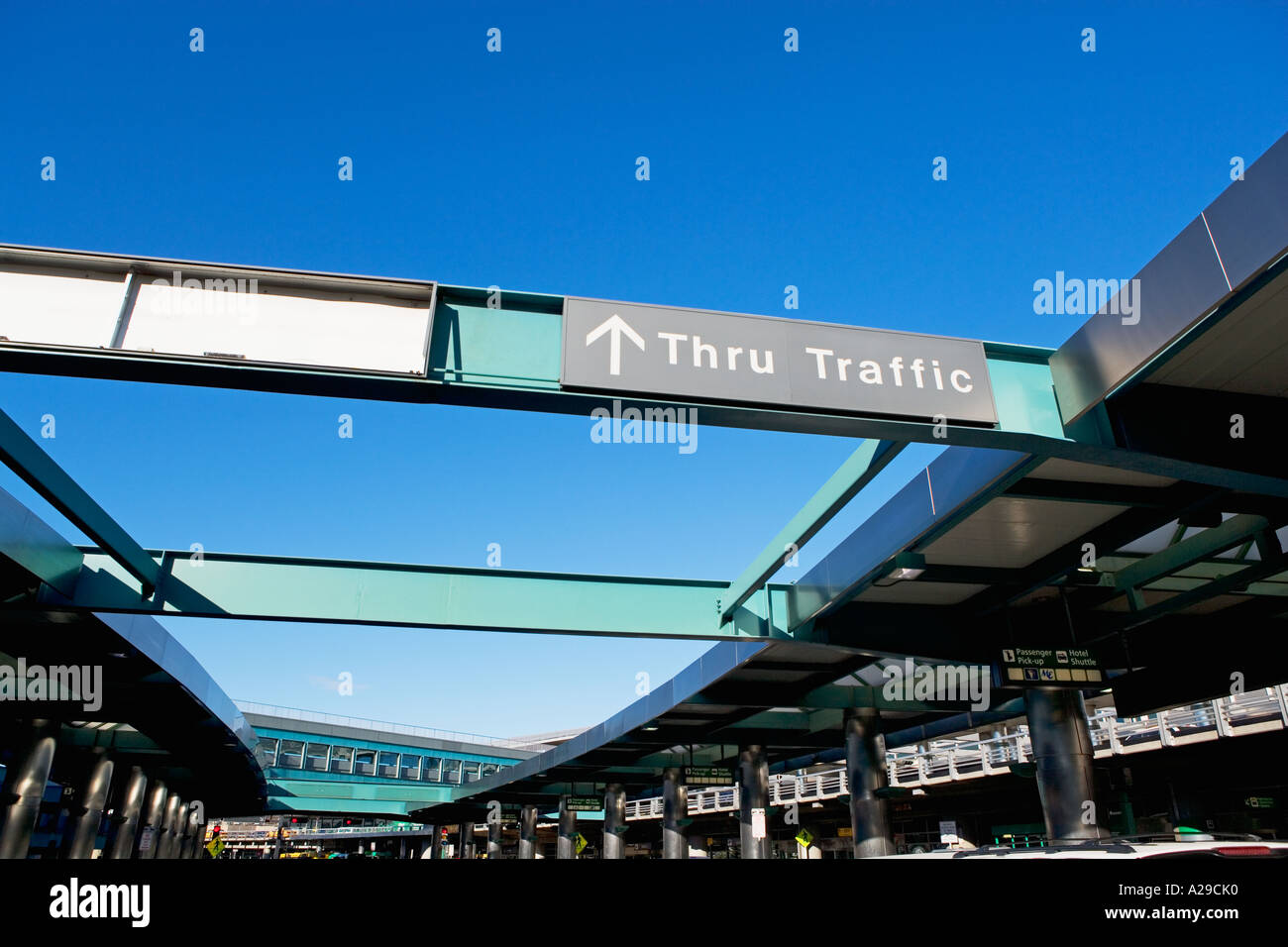 THRU TRAFFIC SIGN Stock Photo - Alamy