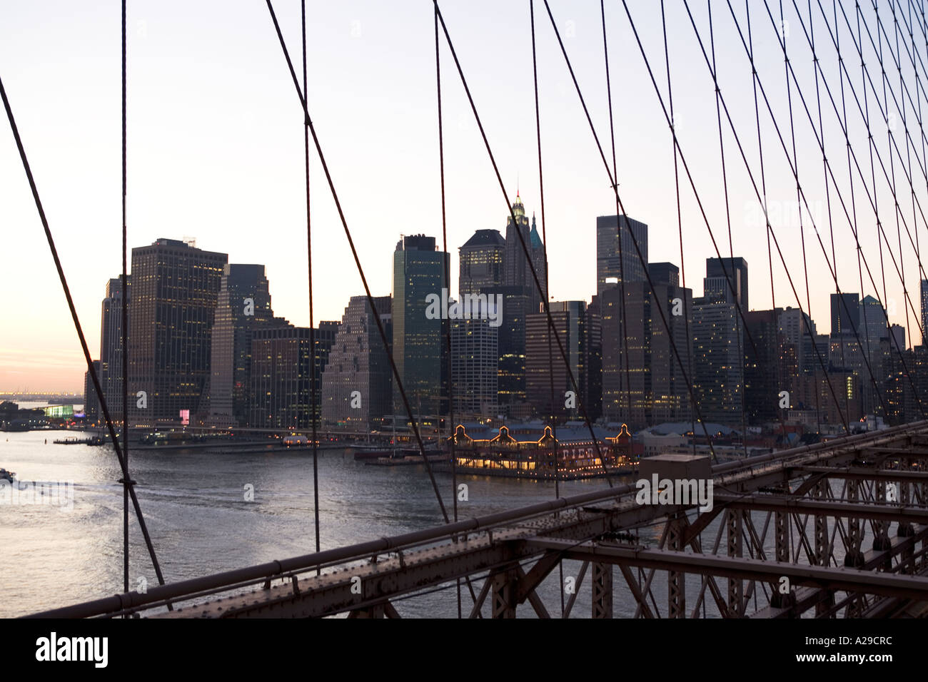 BROOKLYN BRIDGE AND LOWER MANHATTAN Stock Photo - Alamy