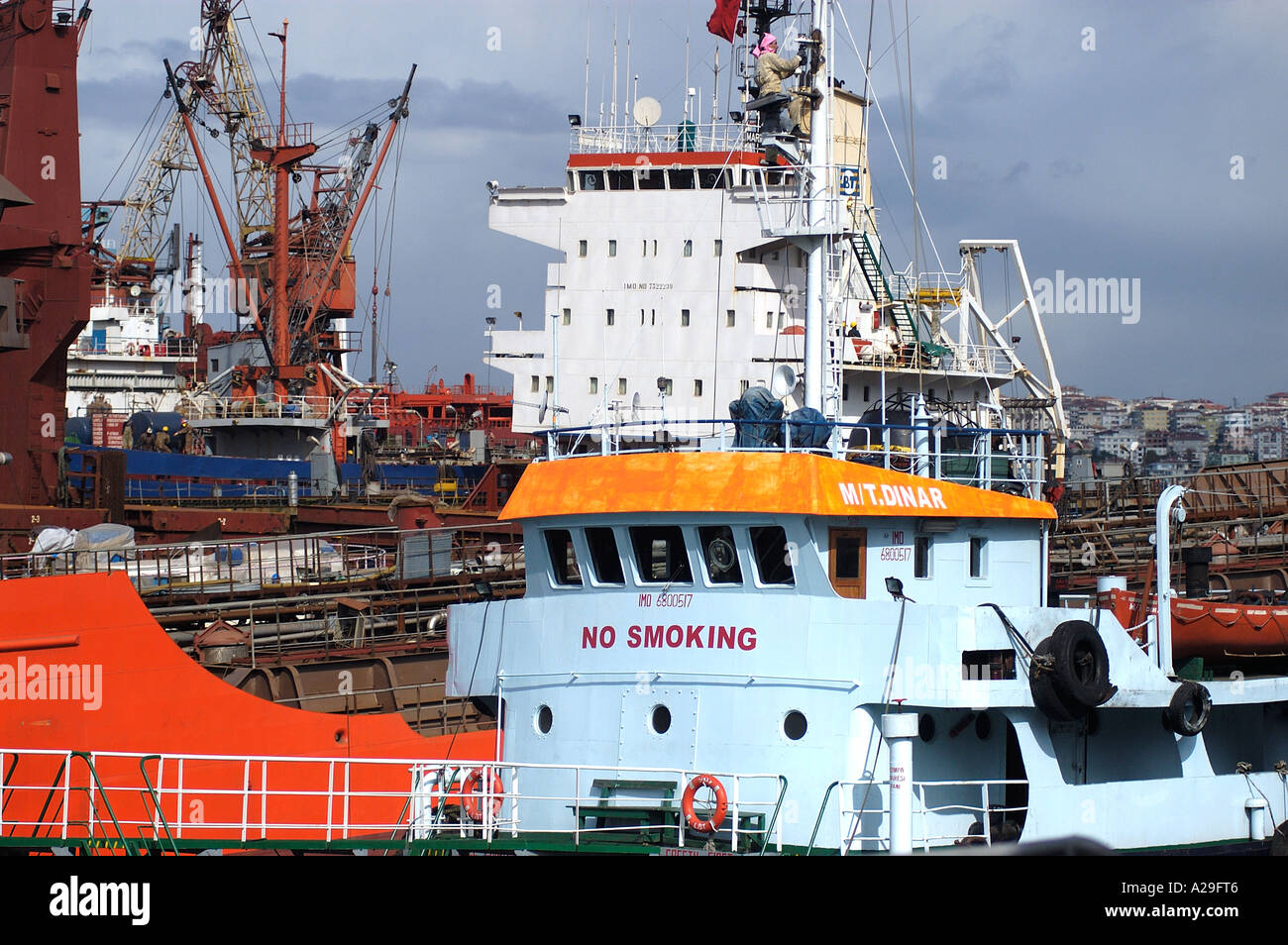 Technical ship hi-res stock photography and images - Alamy