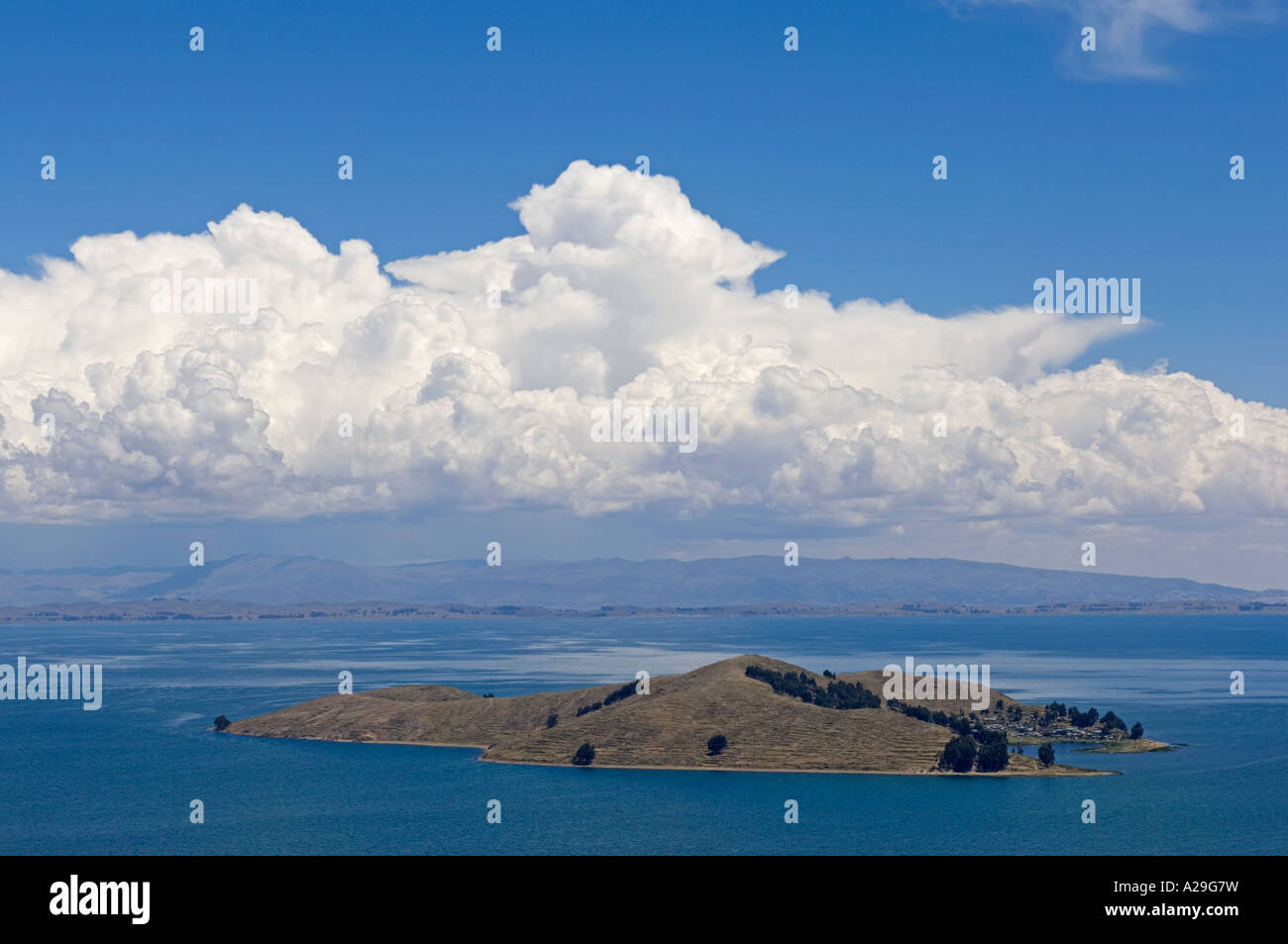 Lake titicaca aerial hi-res stock photography and images - Alamy